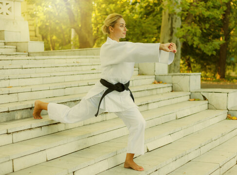 「Abate」の画像 - 6,575 件の Stock 写真、ベクターおよびビデオ | Adobe Stock