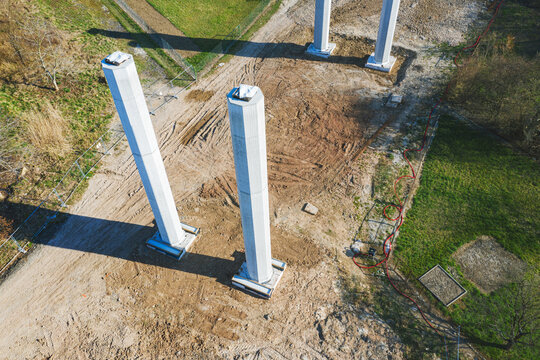 "Concrete Pylons" Bilder – Durchsuchen 97 Archivfotos, Vektorgrafiken ...