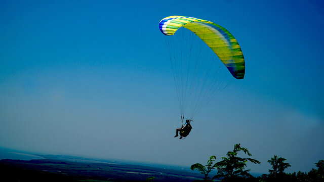 Paralayang Images – Browse 62 Stock Photos, Vectors, and Video | Adobe ...