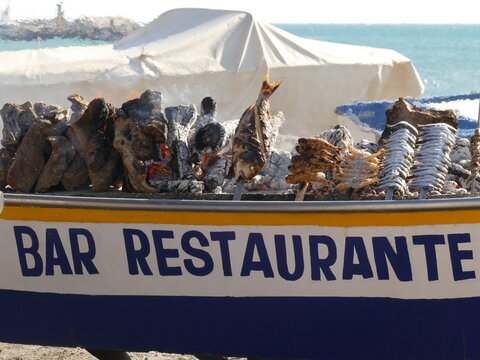 Fisch-Grill Images – Browse 4 Stock Photos, Vectors, and Video | Adobe ...