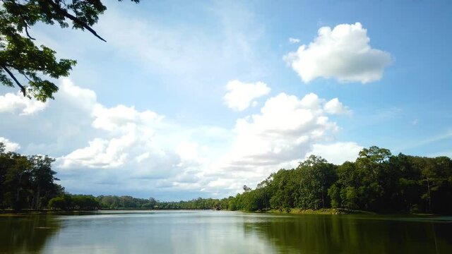 Couldy Bilder – Durchsuchen 279 Archivfotos, Vektorgrafiken und Videos ...