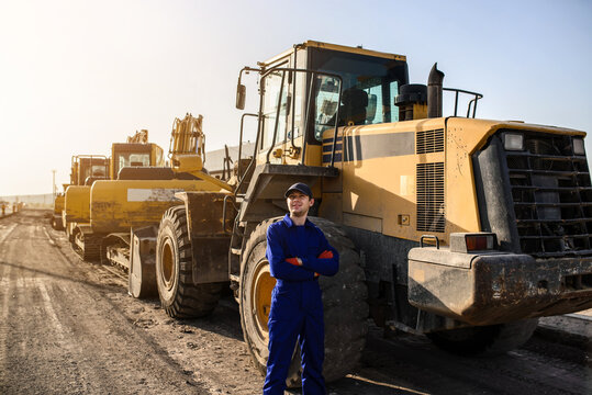 รูปภาพEarthmover – เลือกดูภาพถ่ายสต็อก เวกเตอร์ และวิดีโอ22,245 | Adobe ...