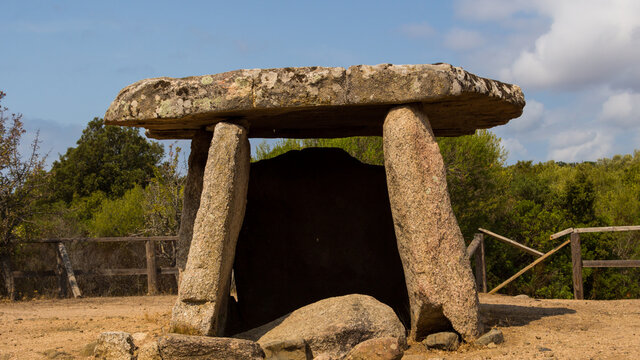 Megalithic bilder – Bläddra bland 28,306 stockfoton, vektorer och ...