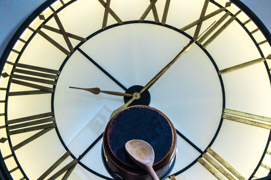 8Pm Images – Browse 135 Stock Photos, Vectors, and Video | Adobe Stock