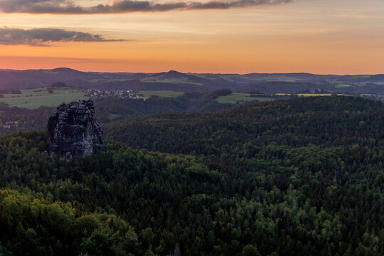 「Orten」の画像 - 970 件の Stock 写真、ベクターおよびビデオ | Adobe Stock