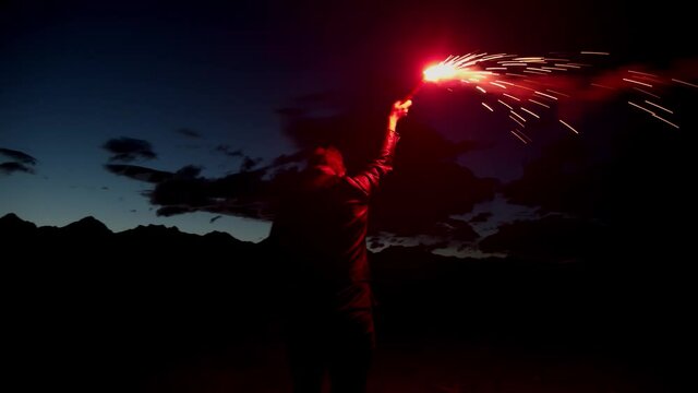 Red Flare Bilder – Durchsuchen 262,687 Archivfotos, Vektorgrafiken und ...