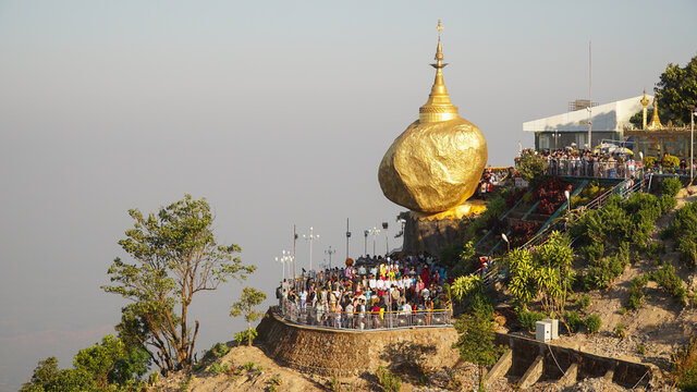 รูปภาพKyaikhto – เลือกดูภาพถ่ายสต็อก เวกเตอร์ และวิดีโอ90 | Adobe Stock