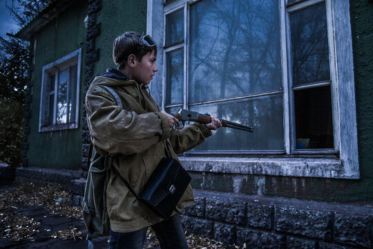 Stalker Bilder – Durchsuchen 20,838 Archivfotos, Vektorgrafiken und ...