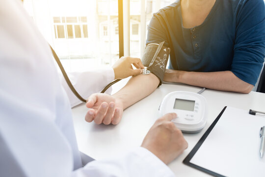 Atemfrequenz Bilder – Durchsuchen 10,097 Archivfotos, Vektorgrafiken ...