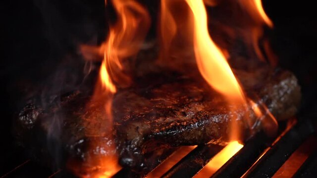 「Flamen」の写真素材 | 412件の無料イラスト画像 | Adobe Stock