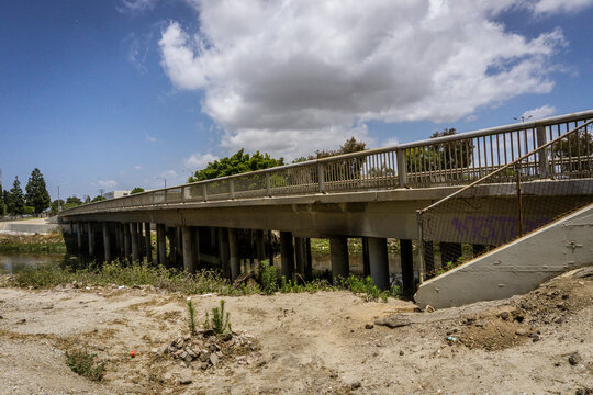 "Industrial Bridge" Images – Browse 41 Stock Photos, Vectors, and Video ...