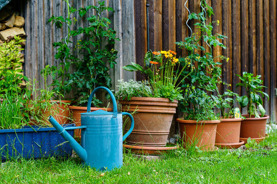 Blechtopf Bilder – Durchsuchen 777 Archivfotos, Vektorgrafiken und ...