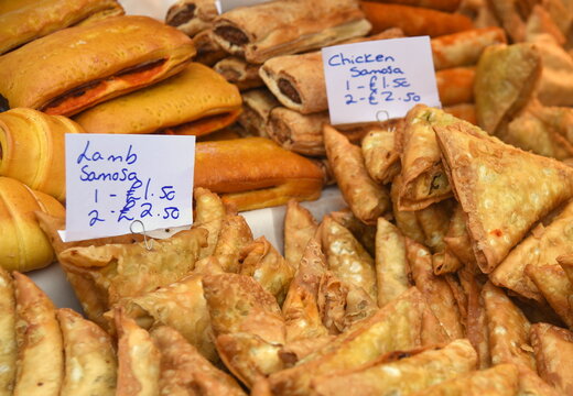 Teigtasche bilder – Bläddra bland 946 stockfoton, vektorer och videor ...