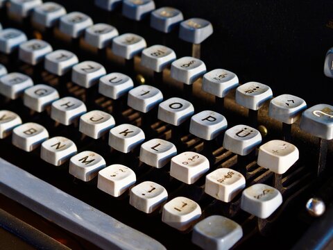 "Typewriter Keyboard" Images – Browse 942 Stock Photos, Vectors, and ...