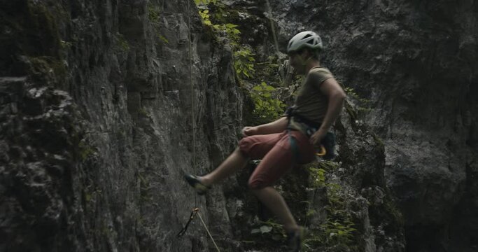 รูปภาพRappel – เลือกดูภาพถ่ายสต็อก เวกเตอร์ และวิดีโอ16,367 | Adobe Stock