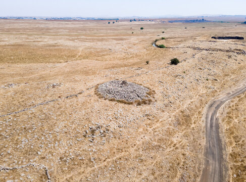 Megalith Bilder – Durchsuchen 28,426 Archivfotos, Vektorgrafiken und ...