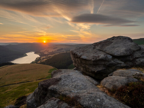 รูปภาพSunet – เลือกดูภาพถ่ายสต็อก เวกเตอร์ และวิดีโอ2,094 | Adobe Stock