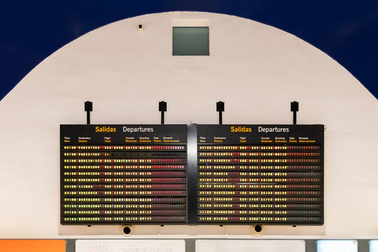 "Flight Information Display System" Images – Browse 217 Stock Photos ...