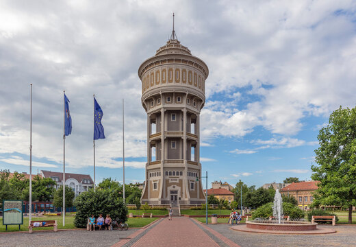 Segedin Bilder – Durchsuchen 3,616 Archivfotos, Vektorgrafiken und ...