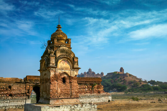 รูปภาพDatia – เลือกดูภาพถ่ายสต็อก เวกเตอร์ และวิดีโอ134 | Adobe Stock