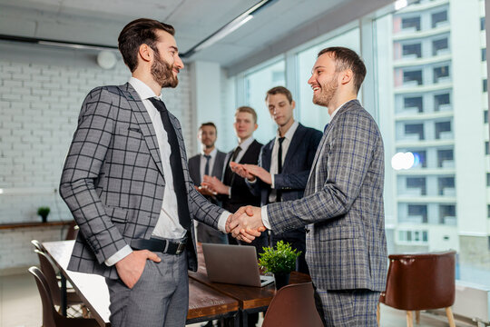 รูปภาพPersonable – เลือกดูภาพถ่ายสต็อก เวกเตอร์ และวิดีโอ8,713 | Adobe ...