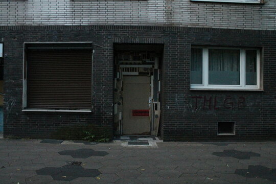 Pappen Images – Browse 47 Stock Photos, Vectors, and Video | Adobe Stock