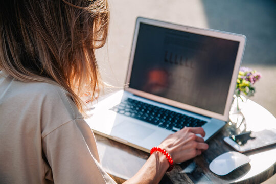 College Student From Behind Images – Browse 4,317 Stock Photos, Vectors ...