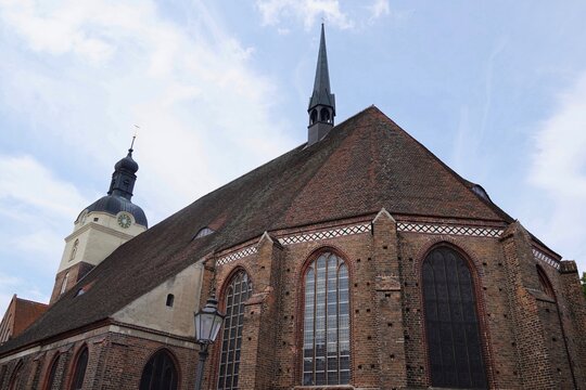 รูปภาพ"Mark Brandenburg" – เลือกดูภาพถ่ายสต็อก เวกเตอร์ และวิดีโอ334 ...