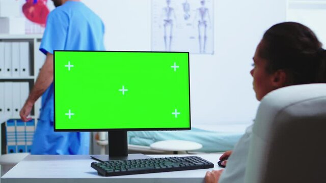 Doctor Computer Screen Images – Browse 119,152 Stock Photos, Vectors ...