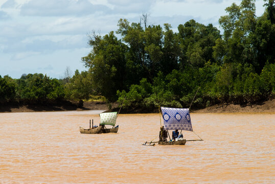 Imagens de Piroga – Explore Fotografias do Stock, Vetores e Vídeos de ...