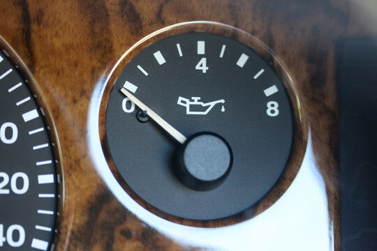 "Oil Pressure Gauge" Images – Browse 2,389 Stock Photos, Vectors, and ...