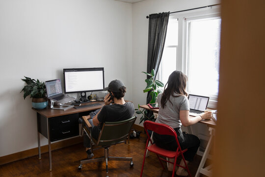 Büroalltag Bilder – Durchsuchen 11,967 Archivfotos, Vektorgrafiken und ...