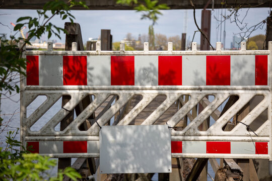 Absperrschild Images – Browse 11 Stock Photos, Vectors, and Video ...