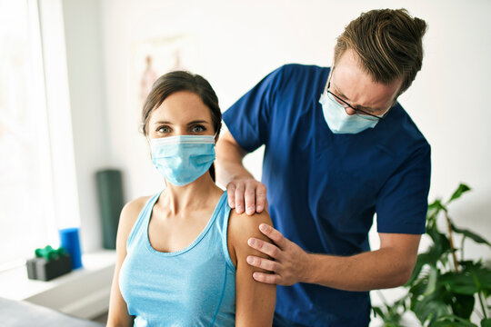 「Chirotherapy」の写真素材 | 205件の無料イラスト画像 | Adobe Stock
