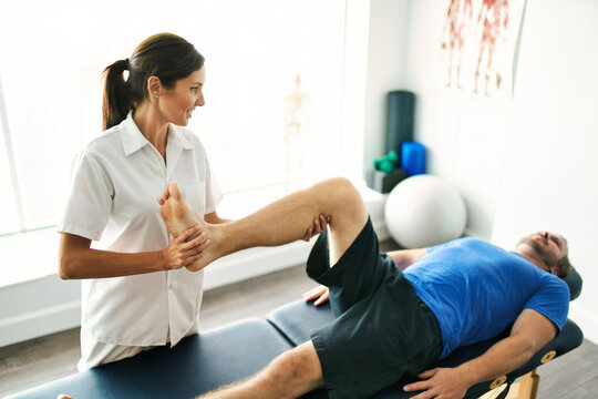 Chirotherapy Images – Parcourir 191 le catalogue de photos, vecteurs et ...
