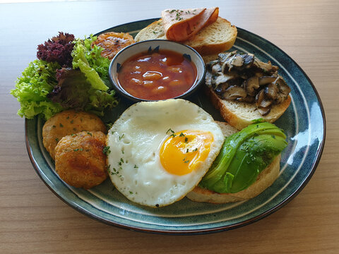 "Big Breakfast" Images – Browse 157 Stock Photos, Vectors, and Video ...