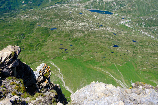 Adula bilder – Bläddra bland 70 stockfoton, vektorer och videor | Adobe ...