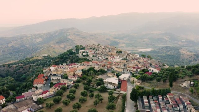 รูปภาพPaese – เลือกดูภาพถ่ายสต็อก เวกเตอร์ และวิดีโอ50,613 | Adobe Stock