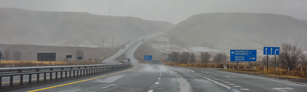Taldy-Kurgan Bilder – Durchsuchen 1,606 Archivfotos, Vektorgrafiken und ...