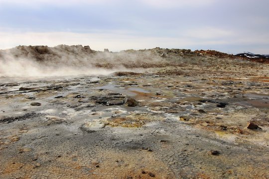 「Solfatar」の画像 - 301 件の Stock 写真、ベクターおよびビデオ | Adobe Stock