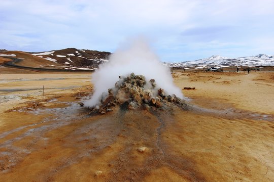 รูปภาพSolfatar – เลือกดูภาพถ่ายสต็อก เวกเตอร์ และวิดีโอ313 | Adobe Stock