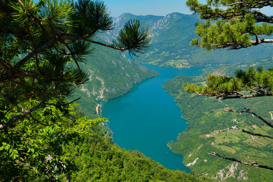 Basta Bilder – Durchsuchen 806 Archivfotos, Vektorgrafiken und Videos ...