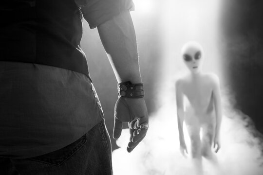 Alien Standing Images – Browse 20,777 Stock Photos, Vectors, and Video ...