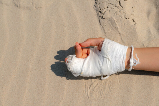 รูปภาพ"Broken Finger" – เลือกดูภาพถ่ายสต็อก เวกเตอร์ และวิดีโอ193 ...