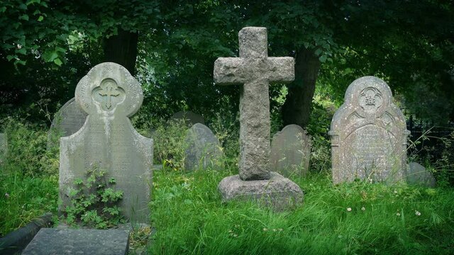 Churchyard Images – Parcourir 21,575 le catalogue de photos, vecteurs ...