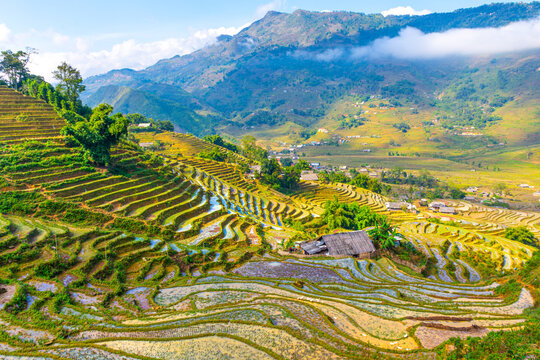 "Sapa Valley" Images – Browse 20 Stock Photos, Vectors, and Video ...