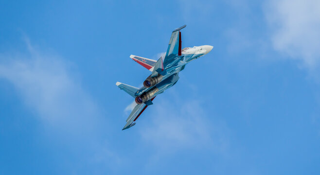 รูปภาพFlanker – เลือกดูภาพถ่ายสต็อก เวกเตอร์ และวิดีโอ1,242 | Adobe Stock