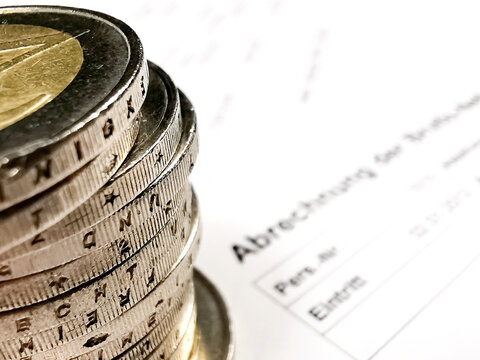 Abgabe Bilder – Durchsuchen 11,484 Archivfotos, Vektorgrafiken und ...