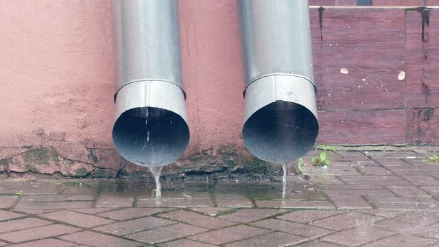 "Drain Pipes" Bilder – Durchsuchen 700 Archivfotos, Vektorgrafiken und ...