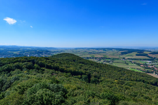 Wienerwald Bilder – Durchsuchen 4,572 Archivfotos, Vektorgrafiken und ...